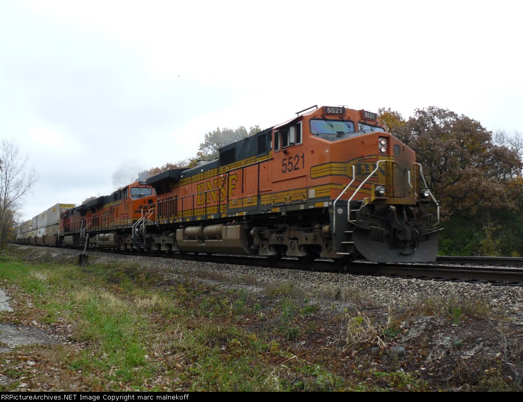 BNSF 5521